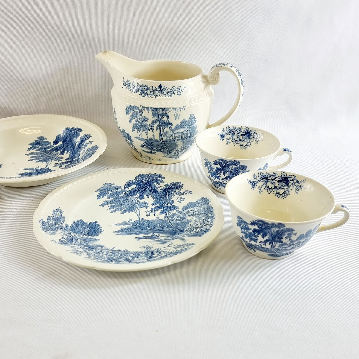 28 Piece Vintage Dinner Service Swinnertons Staffordshire England, The