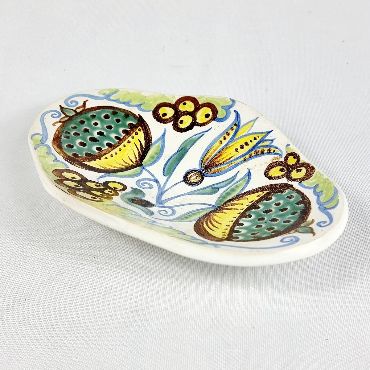 Studio Pottery Donald Mills Fruit Dish